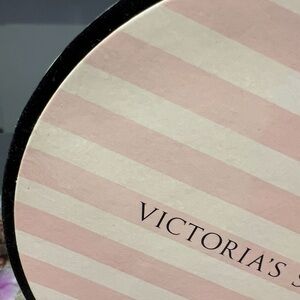 Victoria's Secret | Other | Victorias Secret Hat Boxes Display Props ...